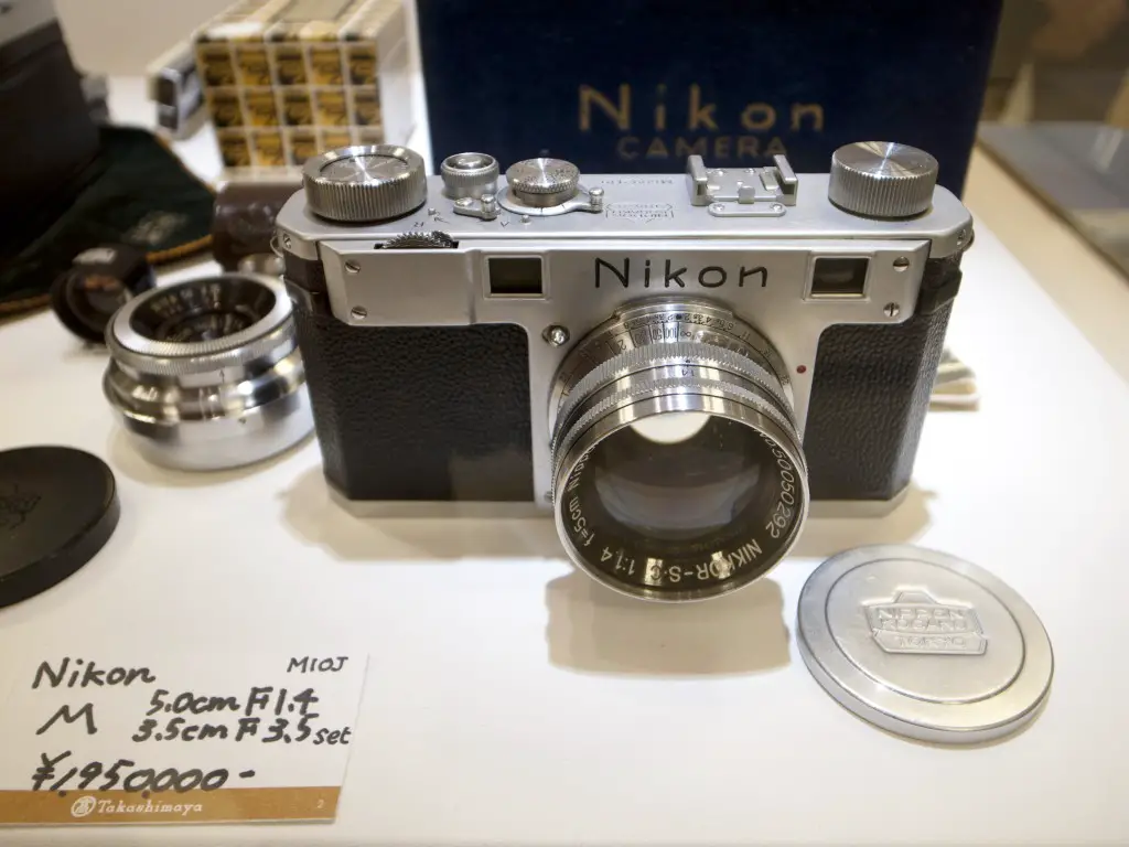 The first day of the show - Japan Camera Hunter