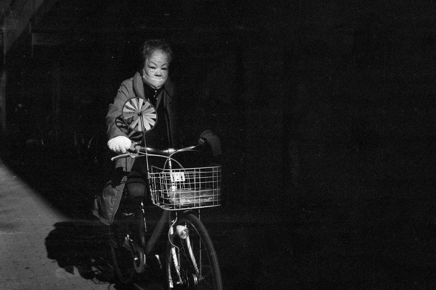 Film Review: Kosmo Foto Agent Shadow - Japan Camera Hunter